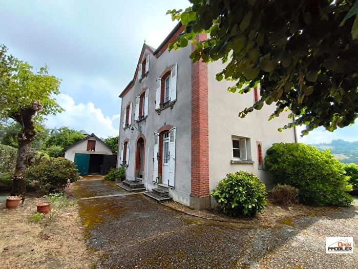 Dampniat : Maison 9 pièces à vendre