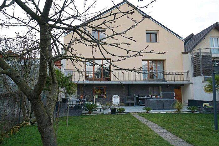 Maison à vendre - Aulnay-sous-Bois, Prevoyant, Le Parc - 11 pièces - 8 chambres