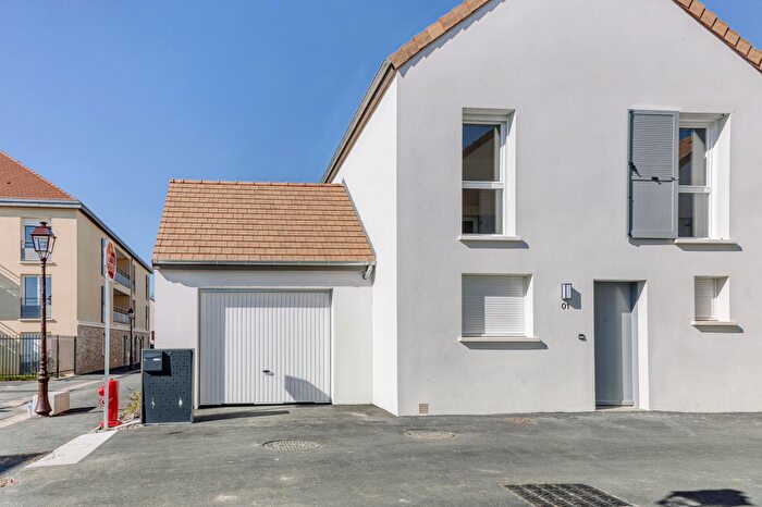 Maison 6 pièces à louer à Ormoy