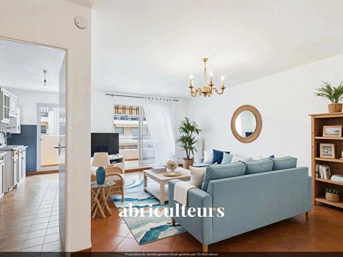 Appartement à vendre - Menton, Hôtel de Ville, Vieille Ville, Musée, Madone, Carnolès - 3 pièces - 2 chambres