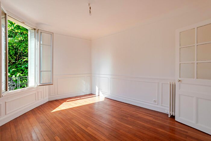 Appartement 3 pièces à vendre à Saint-Cloud, Montretout, Coutureau