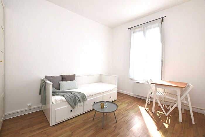 Asnières-sur-Seine, Gresillons, Voltaire - Appartement 1 pièce à louer