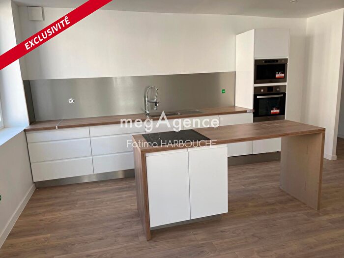 Appartement à vendre - Firminy, Centre-ville - 4 pièces - 3 chambres