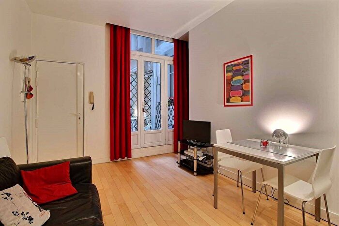 Appartement à louer - Les Halles, Paris er arrondissement - 1 pièce