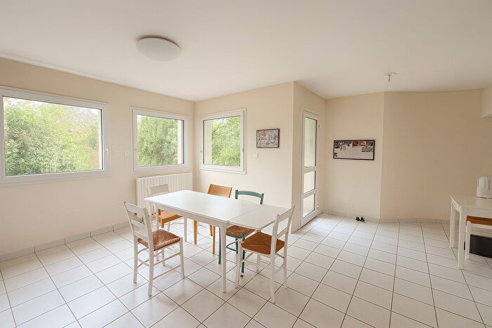 Maison à vendre - Quartiers Sud-Ouest, Sainte-Thérèse - 7 pièces - 5 chambres