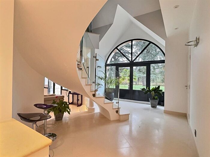 Maison à vendre - Dhuizon - 7 pièces - 5 chambres