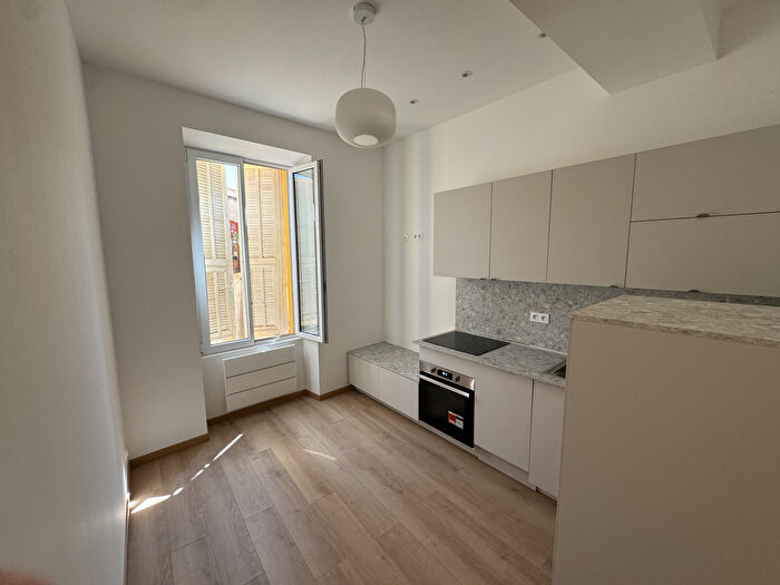 Appartement à vendre - Saint-Laurent-du-Var, Jacquons, Plateaux Fleuris - 3 pièces - 2 chambres