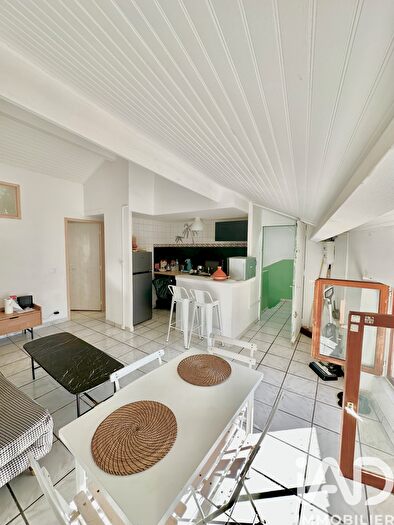 Appartement à vendre - Hyères, Centre-ville - 3 pièces - 2 chambres