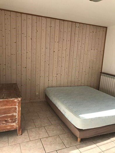 Appartement à louer - Saint Mitre les Granettes Pey Blanc, Aix-en-Provence - 5 pièces - 4 chambres