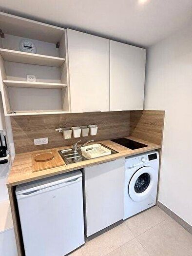 Appartement à louer - Marseille ème arrondissement - 2 pièces - 1 chambre