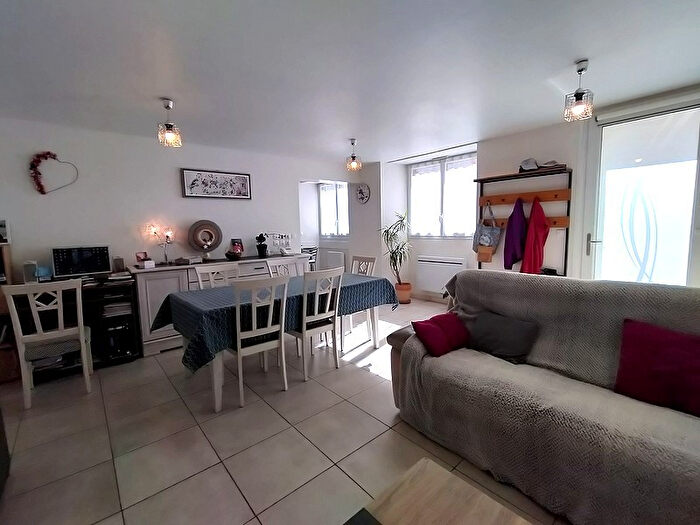 Maison 7 pièces à Meslay-du-Maine, à vendre