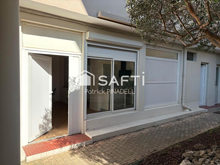 Appartement à vendre - Canet-en-Roussillon, Route de Saint-Nazaire, Les Fontaines, Etang - 4 pièces - 3 chambres