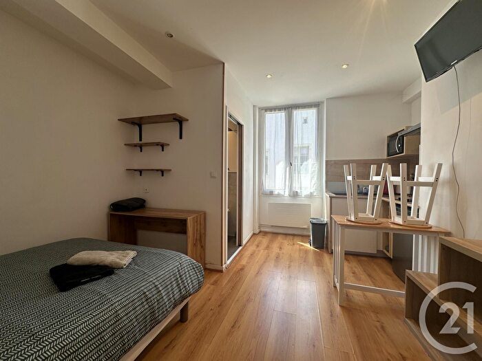 Appartement à louer - Dax, Centre-ville, Saint-Vincent - 1 pièce