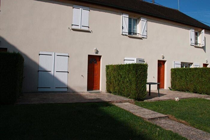 Appartement à louer - Puiseux-le-Hauberger - 3 pièces - 2 chambres