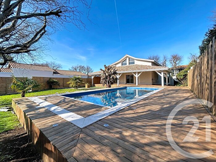 Maison à vendre - Gujan-Mestras, Mestras - 4 pièces - 3 chambres