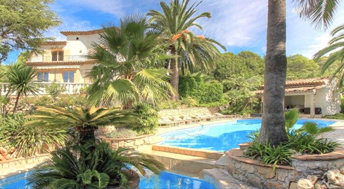 Valmasque-Notre Dame de Vie, Mougins : Maison 6 pièces à louer