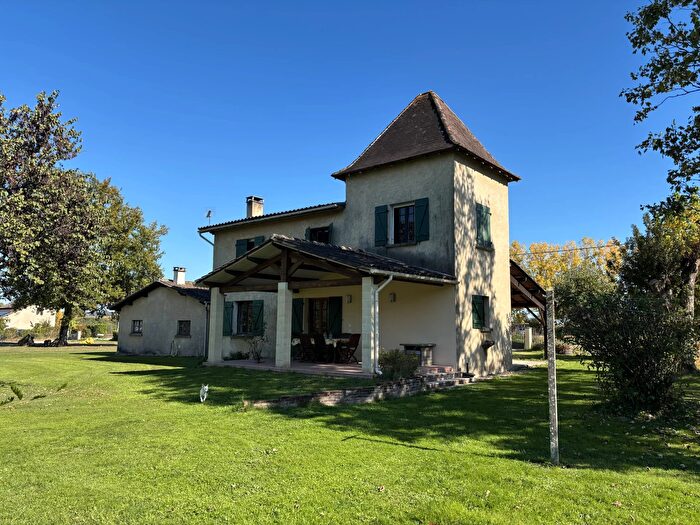 Maison à vendre - Chenaud - 7 pièces - 4 chambres