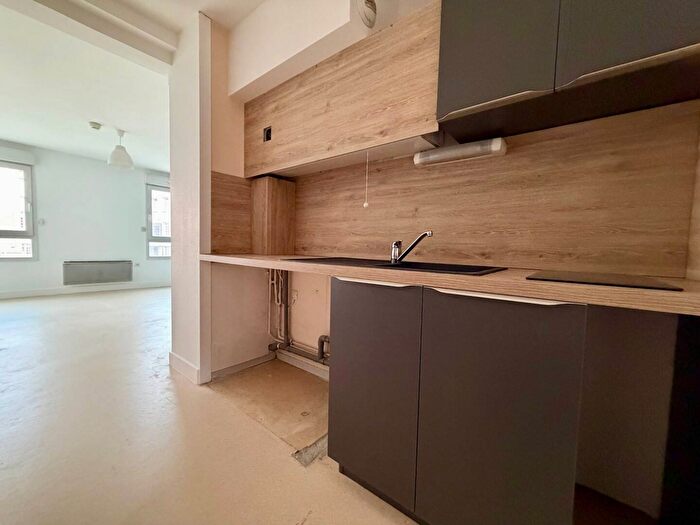 Appartement à louer - Limoges - 3 pièces - 2 chambres