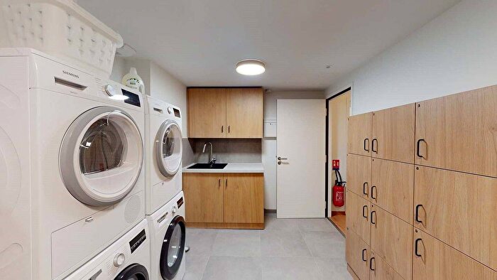 Appartement à louer - Epinettes, Issy-les-Moulineaux - 1 pièce