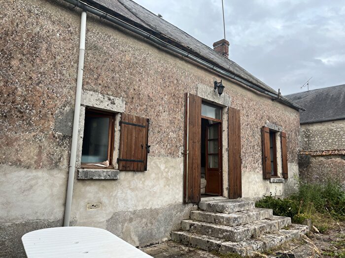 Maison à vendre - Voves - 4 pièces - 2 chambres