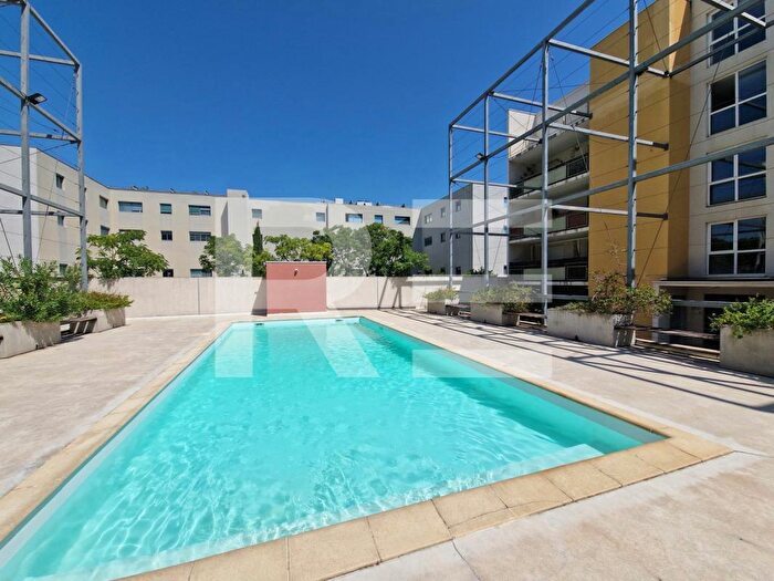 Appartement 3 pièces à Nîmes, Ville Active, à vendre