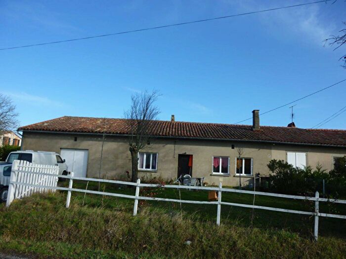 Maison 3 pièces à louer à Caragoudes