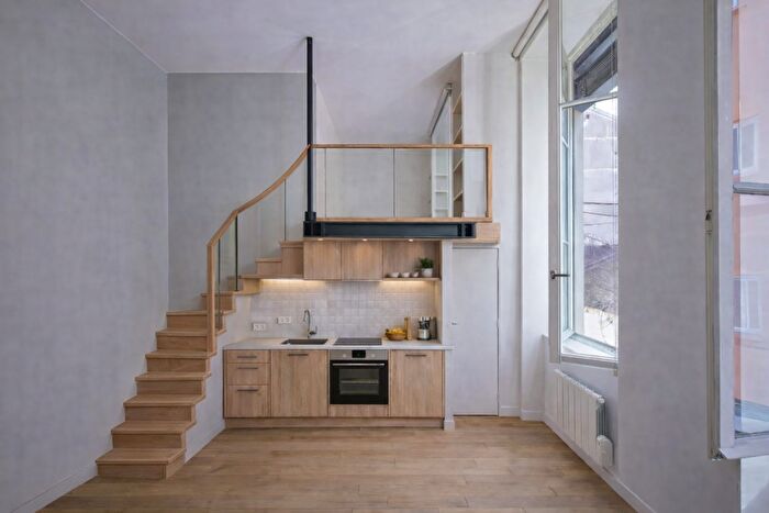 Appartement à vendre - Lyon e  - 2 pièces - 1 chambre