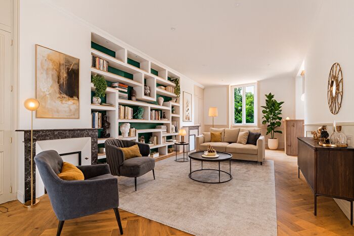 Maison à vendre - Limoges, Centre-ville, Hôtel de Ville, Emailleurs - 6 pièces - 4 chambres