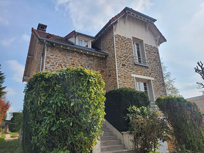 Maison à louer - La Ferté-sous-Jouarre - 4 pièces - 3 chambres