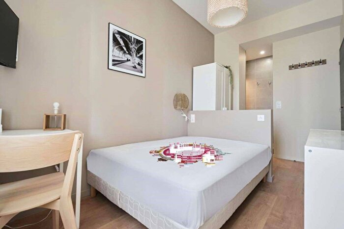 Appartement à louer - Centre Ville, Reims - 1 pièce