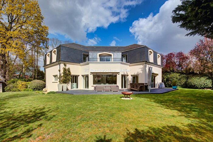La Celle-Saint-Cloud, La Feuillaume : Maison 8 pièces à vendre