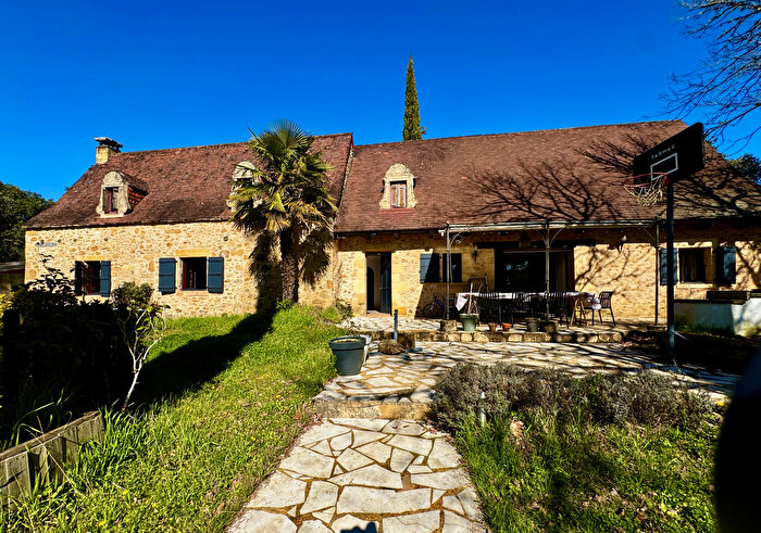 Maison à vendre - Saint-Cirq-Madelon - 7 pièces - 5 chambres