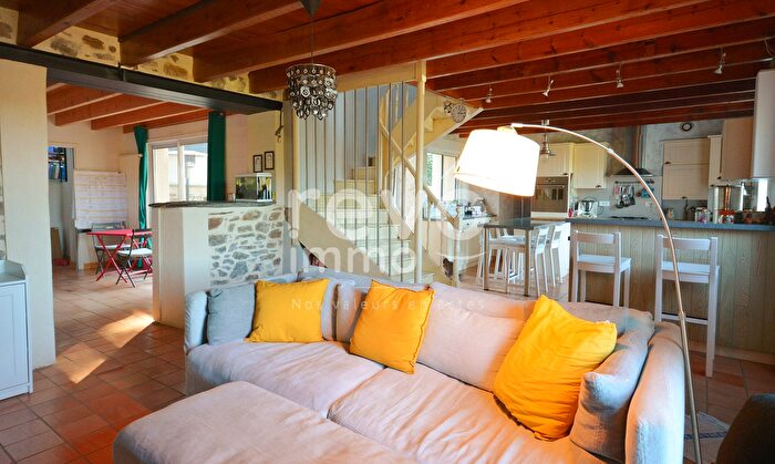 Maison à vendre - Champtoceaux - 6 pièces - 4 chambres