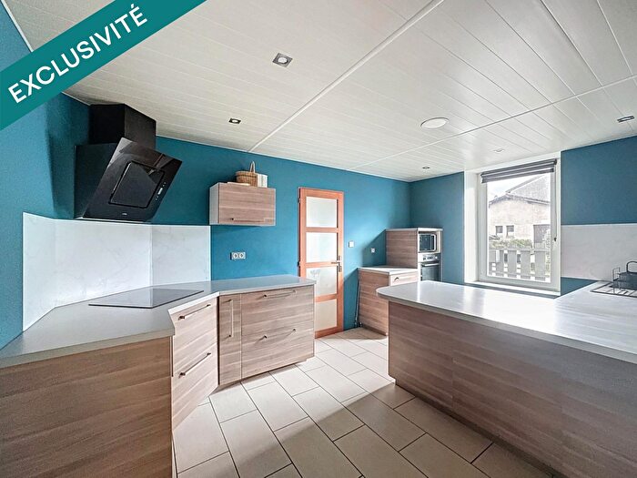 Maison à vendre - Charmes - 7 pièces - 4 chambres