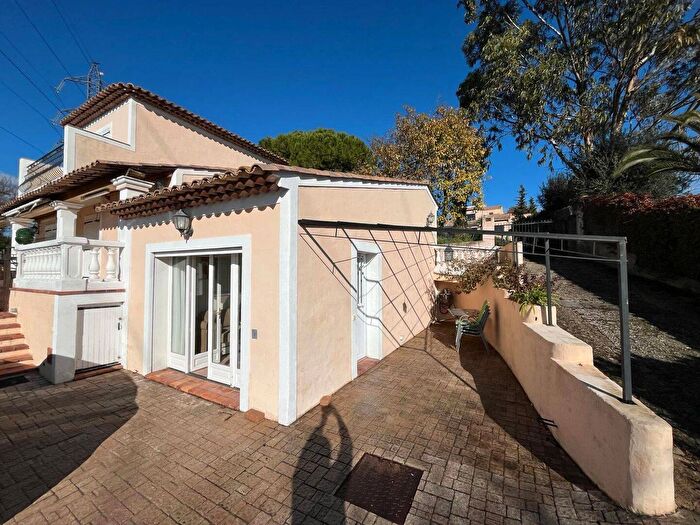 Appartement à louer - Mougins - 2 pièces - 1 chambre