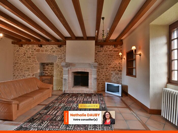 Maison à vendre - Saint-Léger-Magnazeix - 7 pièces - 4 chambres