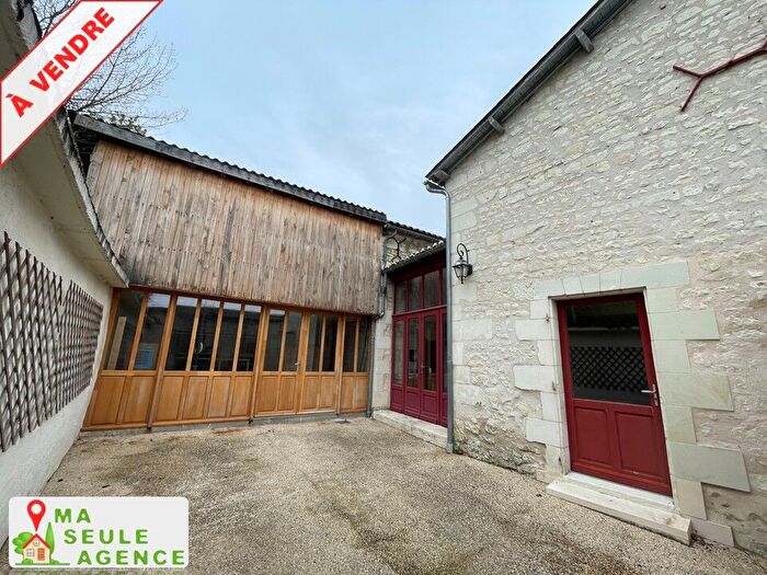 Maison à vendre - Faye-la-Vineuse - 5 pièces - 3 chambres