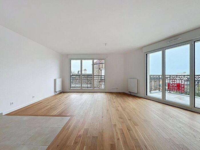 Appartement 3 pièces à louer à Plateau Ouest, Suresnes
