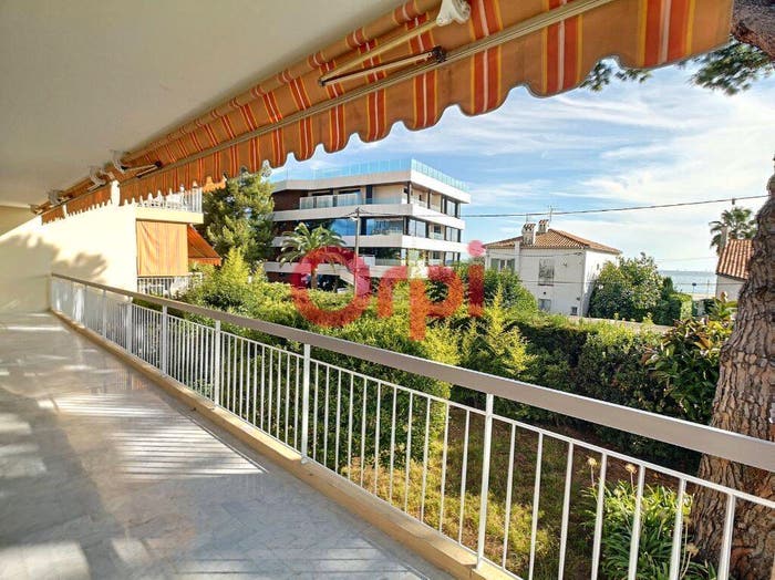 Appartement 4 pièces à louer à Cros de Cagnes-Les Vespins, Cagnes-sur-Mer