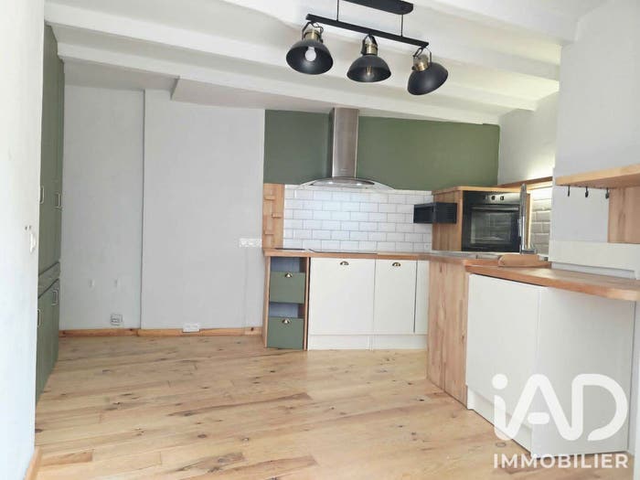 Maison 5 pièces à louer à Aiguefonde