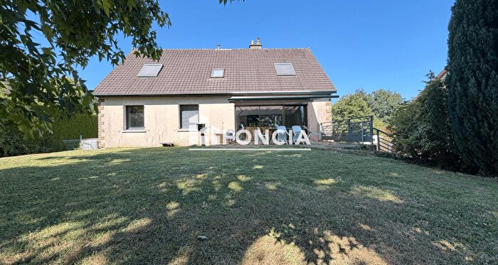 La Lande-Patry : Maison 7 pièces à vendre
