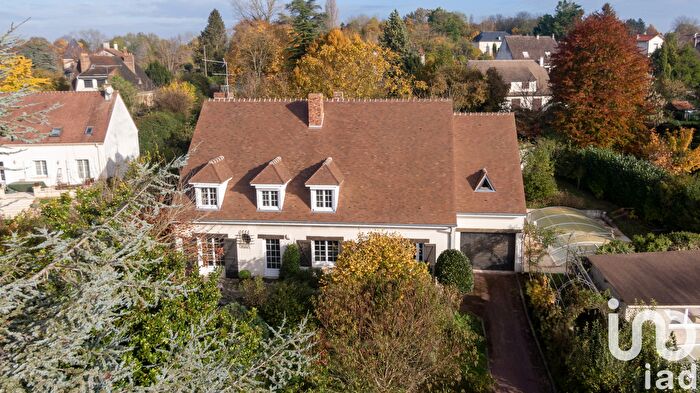 Maison à vendre - Condé-Sainte-Libiaire - 10 pièces - 6 chambres