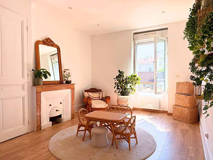 Appartement 4 pièces à vendre à Oullins, Centre-ville