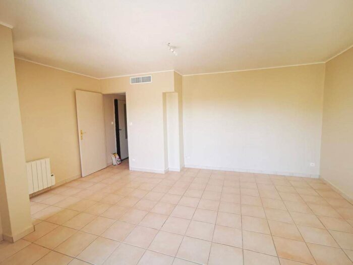 Appartement 4 pièces à louer à Abbaye-La Motte, Villeneuve-lès-Avignon