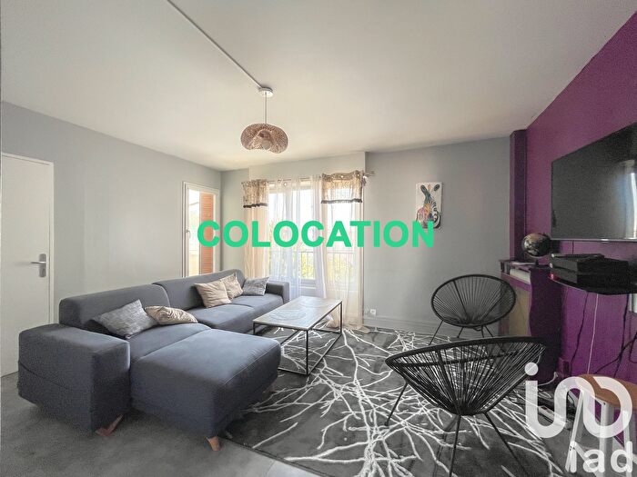 Appartement à louer - Reims, Neufchatel, Orgeval, Laon, Zola - 2 pièces - 4 chambres