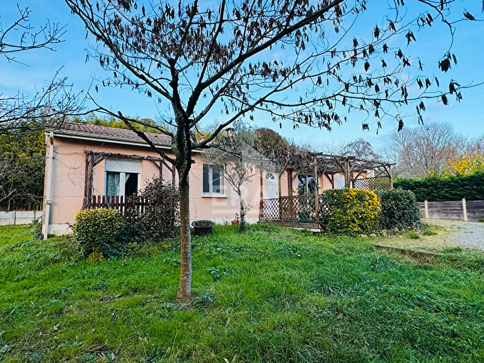 Maison à vendre - Bourg - 5 pièces - 4 chambres