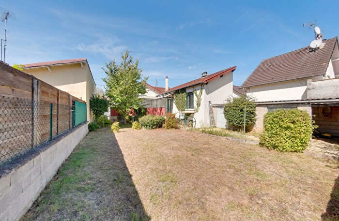 Maison 5 pièces à Pontault-Combault, Mairie, Rouxel, à vendre