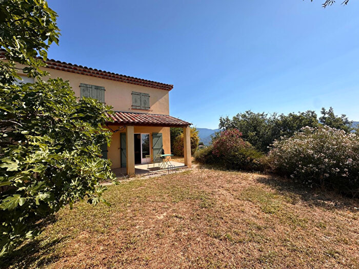 Maison 5 pièces à Carros, à vendre