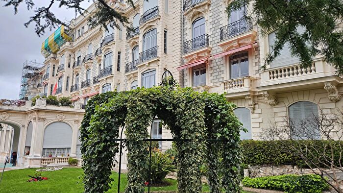 Appartement à vendre - Nice, Cimiez - 1 pièce