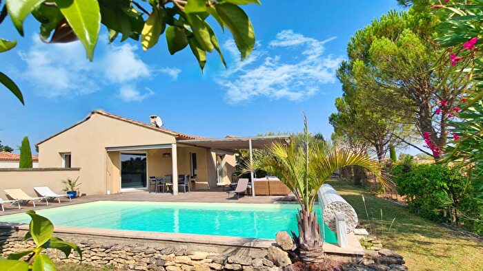 Maison à vendre - Uzès - 6 pièces - 4 chambres